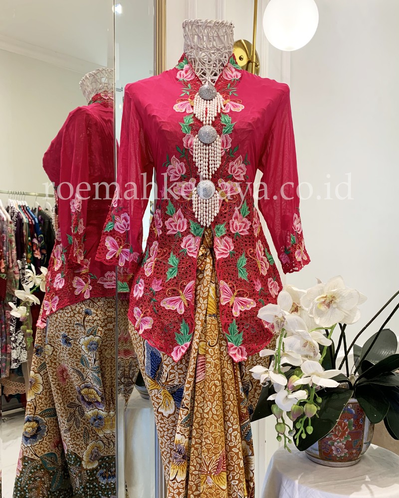Toko online kebaya encim model terbaru gaya modern harga diskon!
