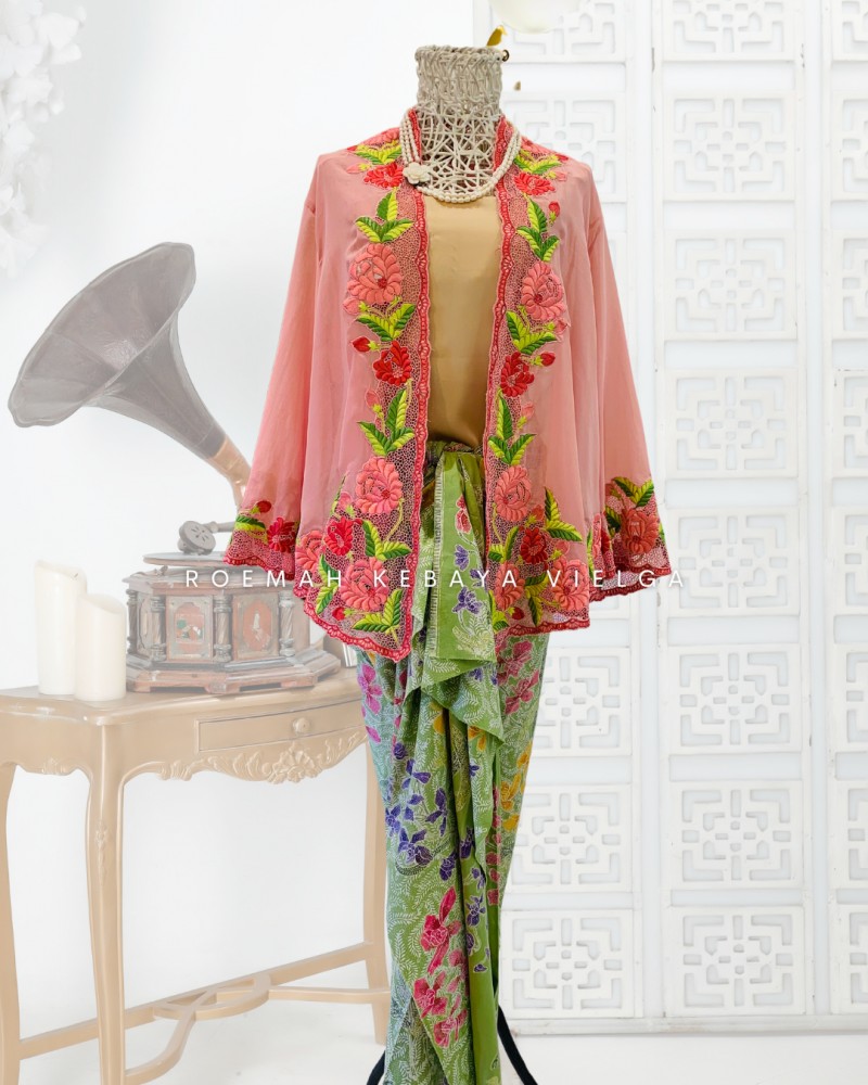 Kebaya Longgar All Size Seruni Baby pink